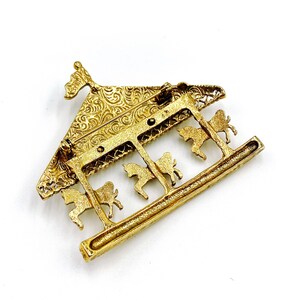 Vintage carousel brooch by 1928. Pink roses and faux pearls. | Etsy