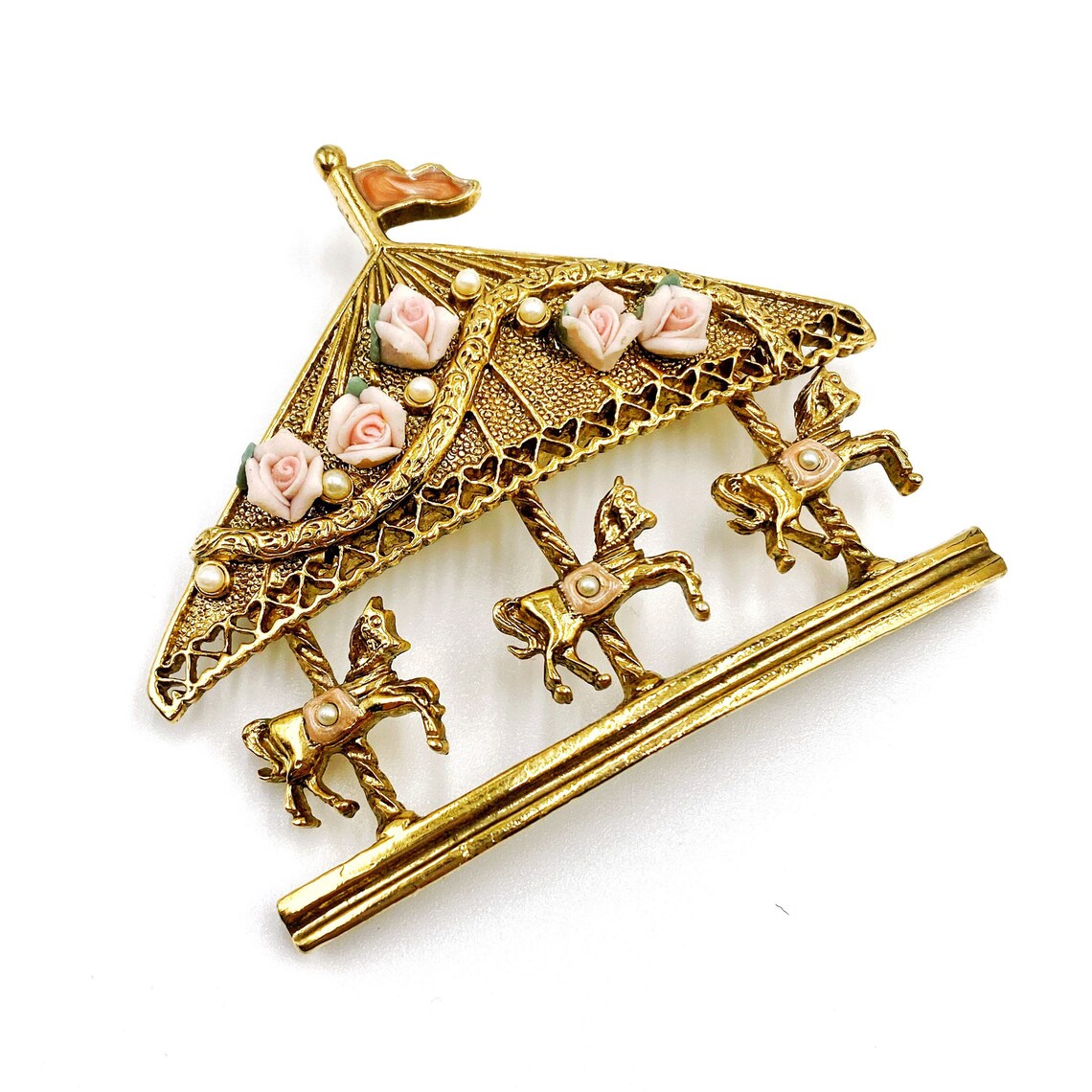 Vintage carousel brooch by 1928. Pink roses and faux pearls. | Etsy