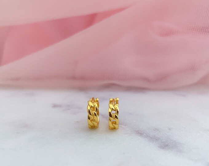 Gold Link Chain Huggies Hoop Earrings | Tiny Chain Hoops | Small Gold ...