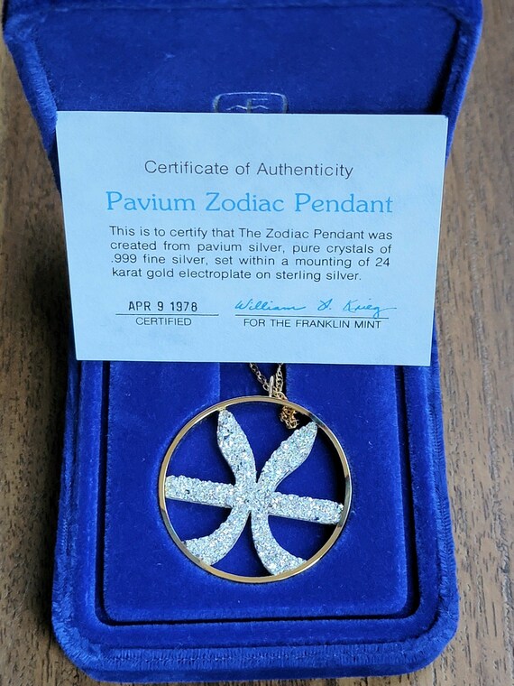 NIB + Rare & Vintage Franklin Mint "Pavium Pisces Zod… - Gem