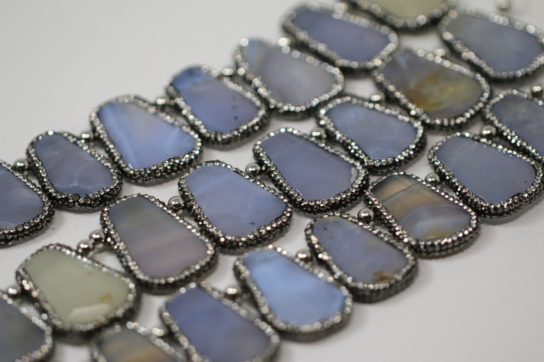 Alce azul ágata/chalcedony Trapezoide facetado graduado envuelto con ...