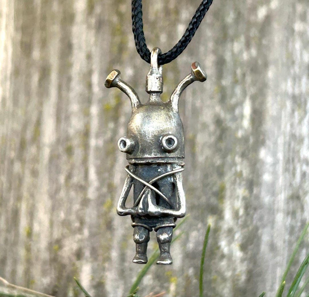 Weird Alien Pendant Accessories for Scientist Robot Fan Gift Modern Art ...