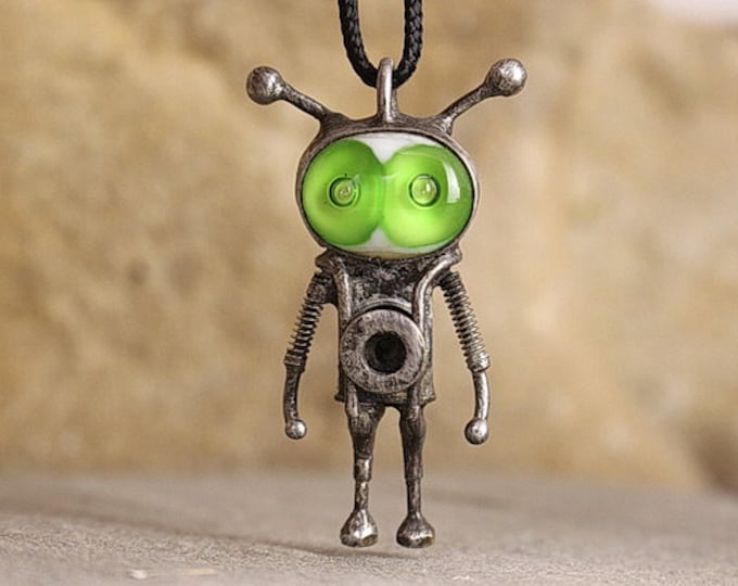Little Kind Alien Pendant Industrial Jewelry Necklace - Etsy