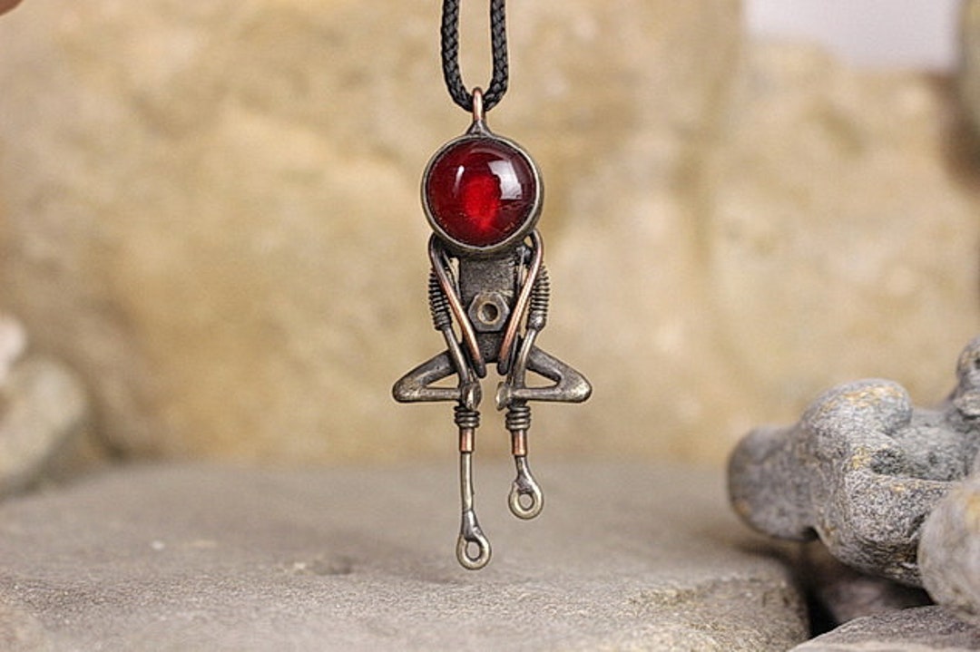 Yogi Alien Spaceman Necklace Funny Gift for Scientist Pendant Men ...