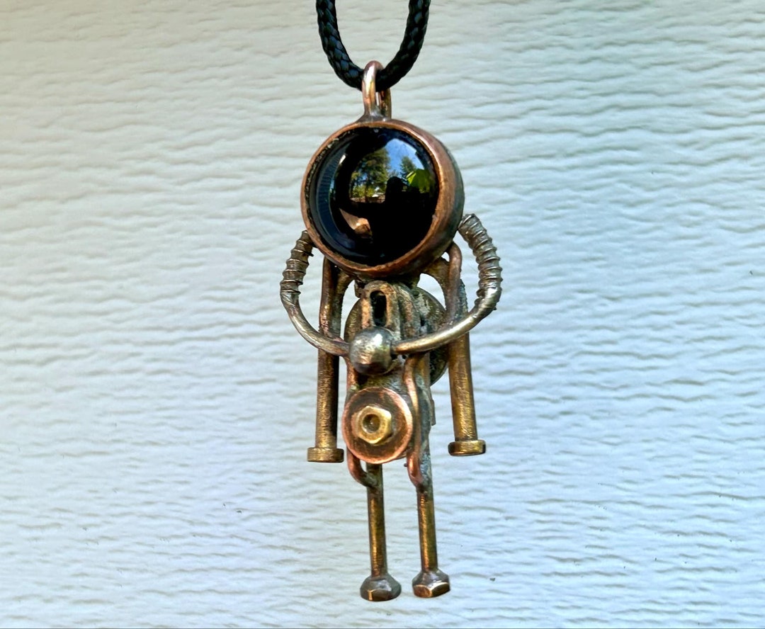 Space Dude Creature Alien Robot Pendant Spaceman Cyberpunk Necklace ...