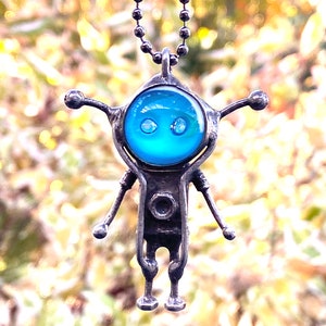 Space Dude Creature Alien Robot Pendant Spaceman Cyberpunk Necklace ...