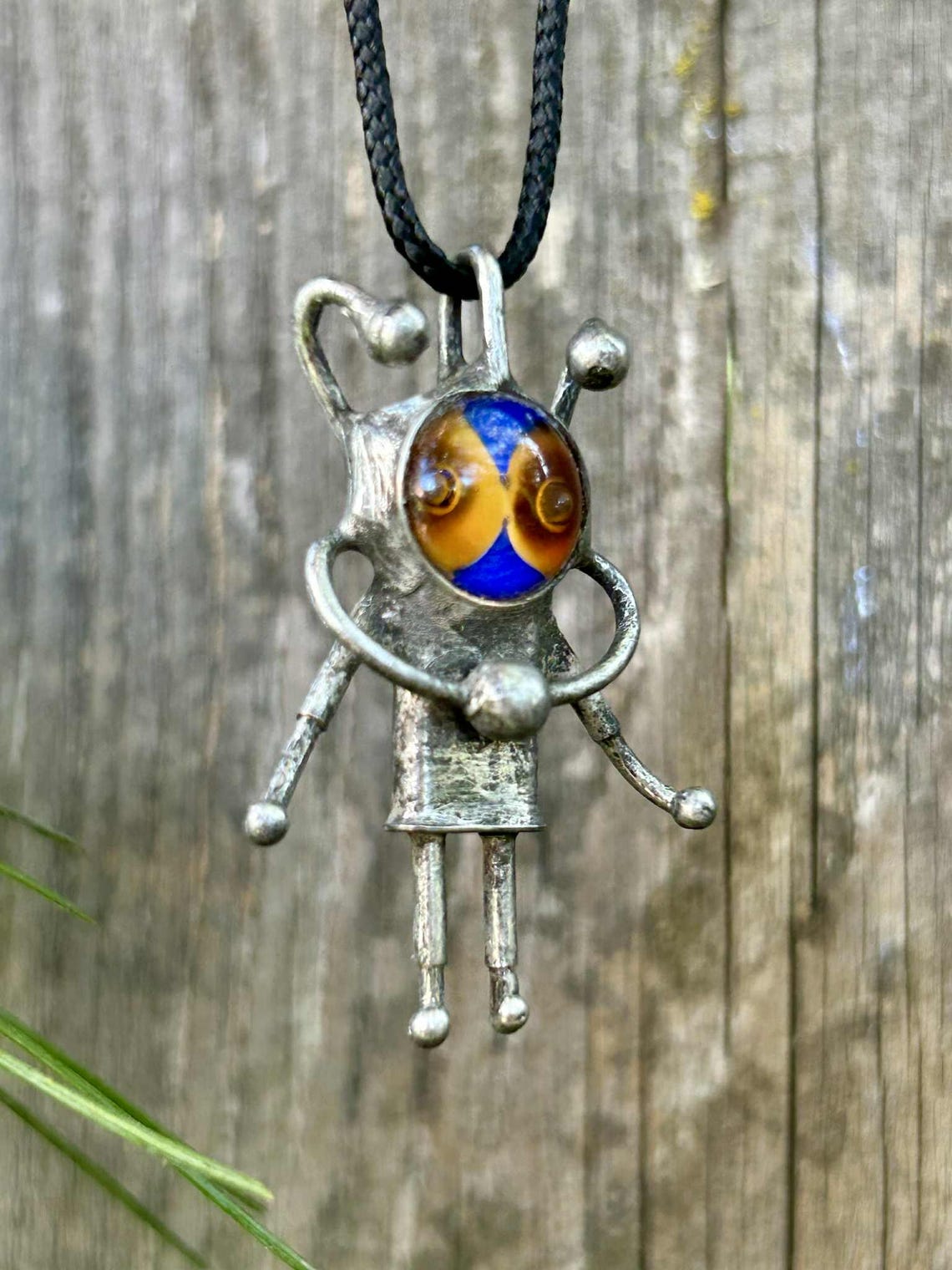 Real Extraterrestrial Spaceman Little Kind Robot Pendant Necklace Neo ...