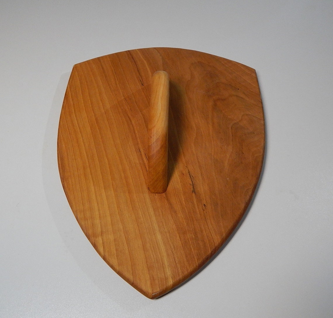 Wooden Shield Toy Knight Dagger Shield Elf Wooden Weapon Organic Toys ...