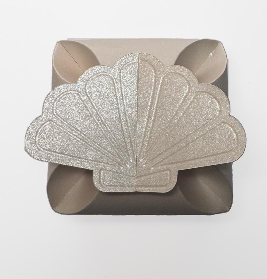 Shell Petal Treat Gift Box for Silhouette, Cricut and Die Cutter That ...