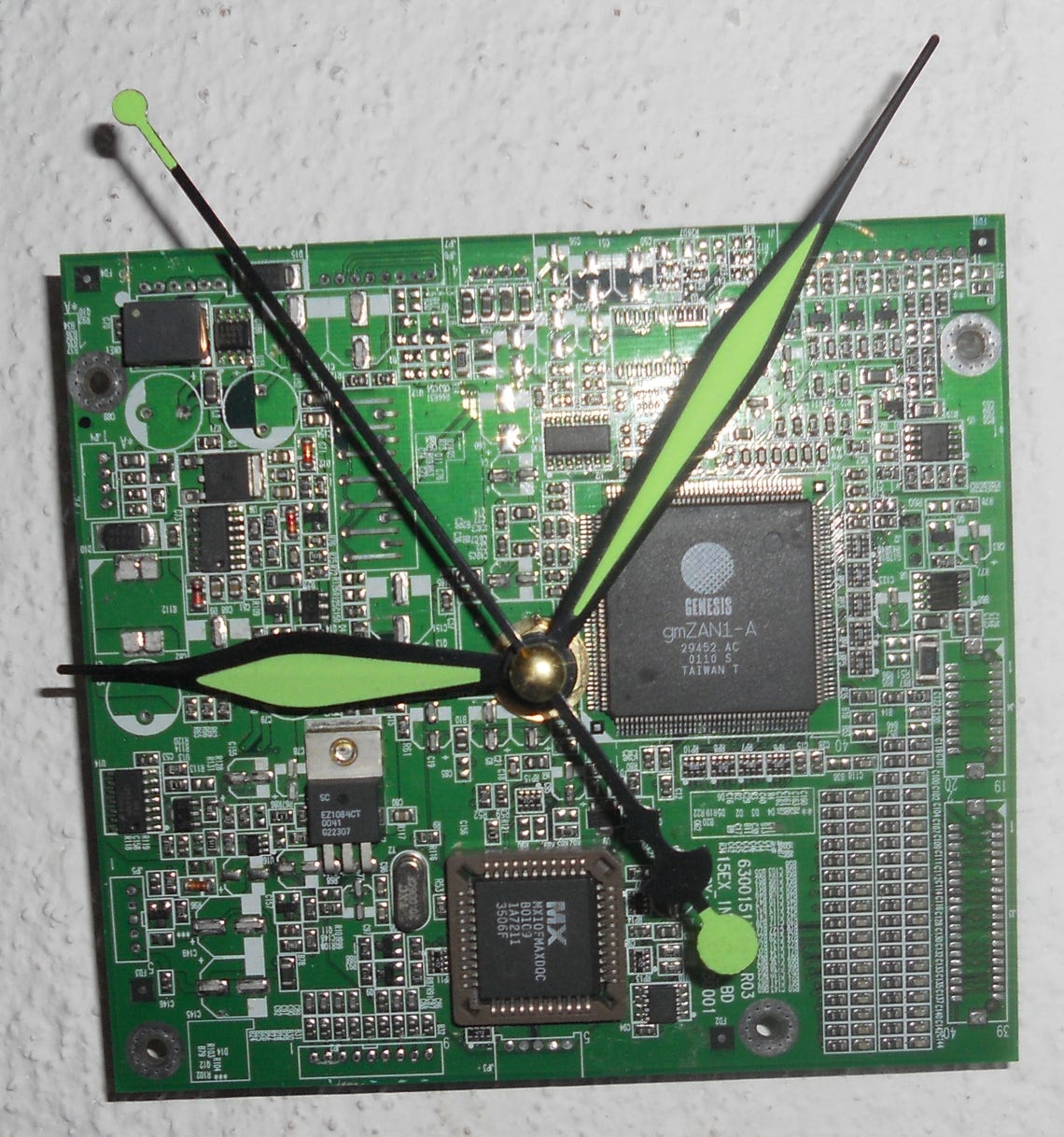 Circuit Board Wall Clock Upcycled Clock, Geek Clock, Birthday Gift, Gold. - Etsy