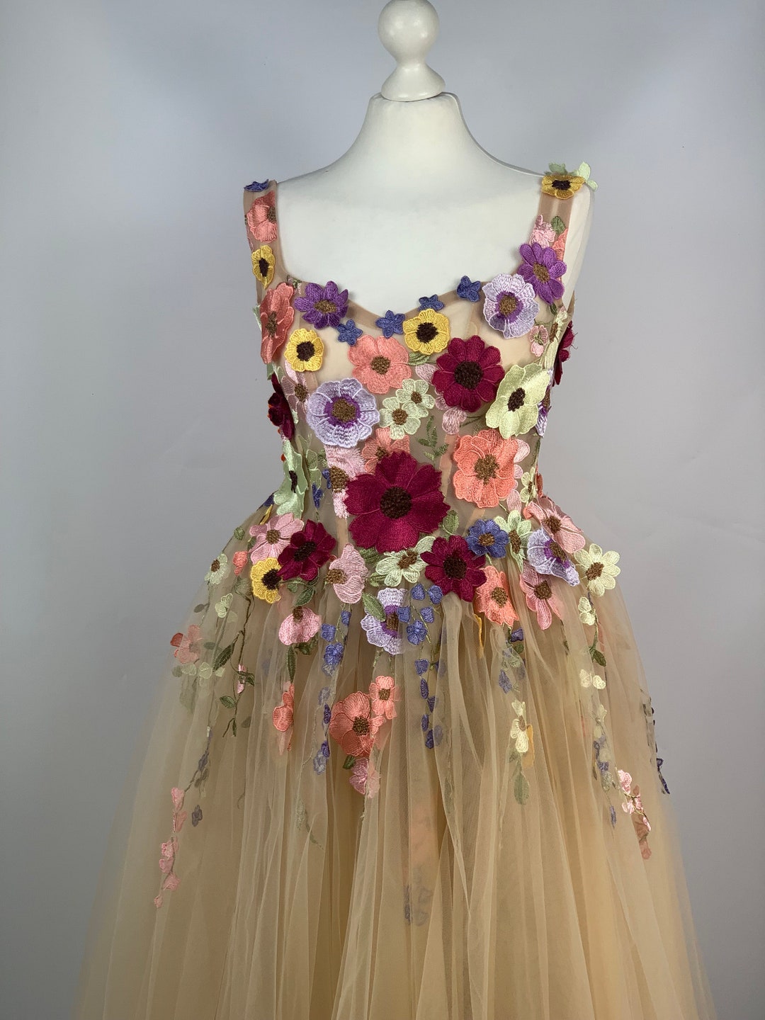 Vestido de corsé de tul, flores 3D de colores, decorado a mano, vestido ...