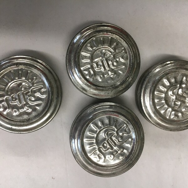 Small Round Tin - Etsy