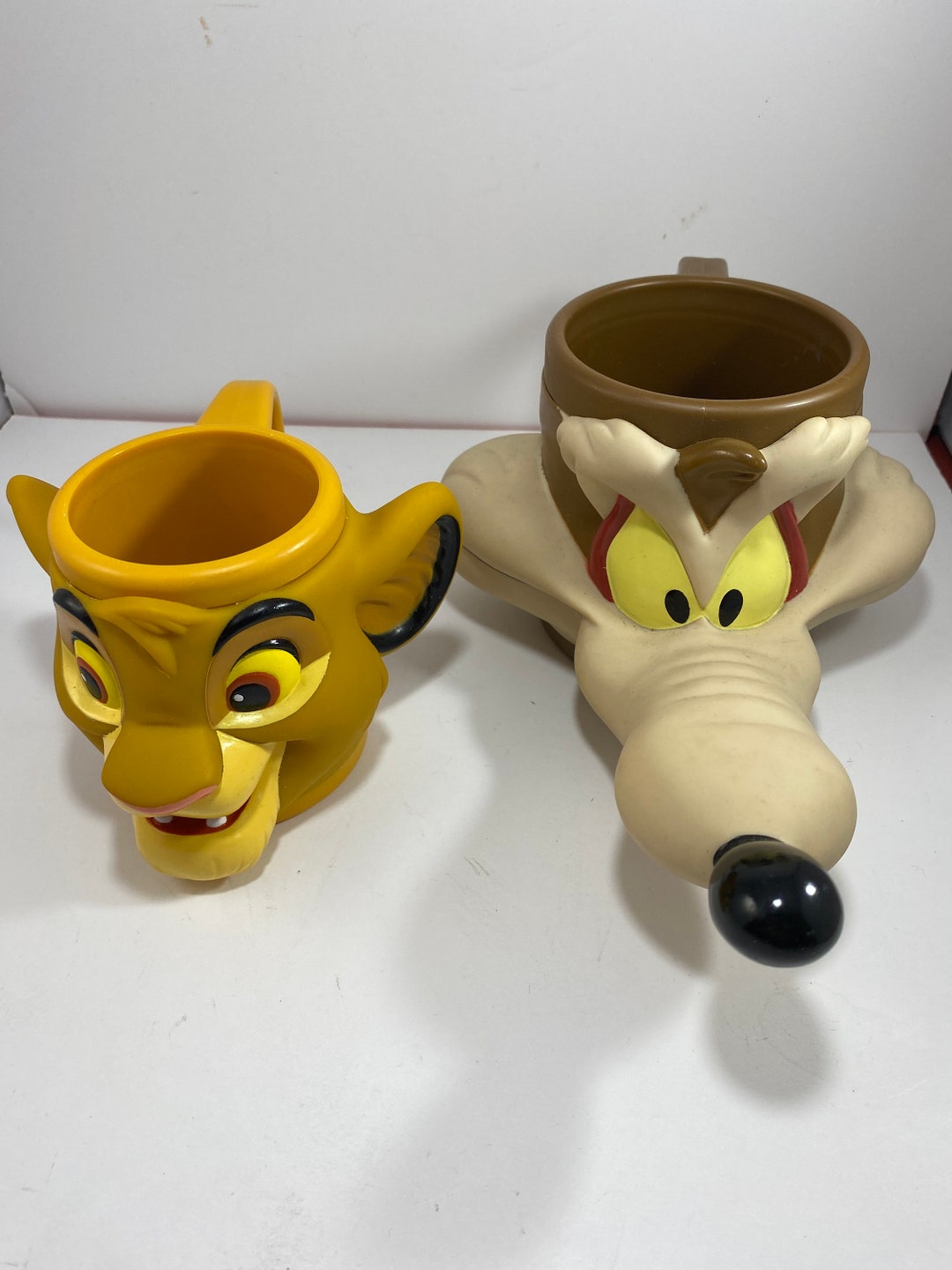Willie Coyote O Sima De La Copa El Rey León Por Aplausos - Etsy España