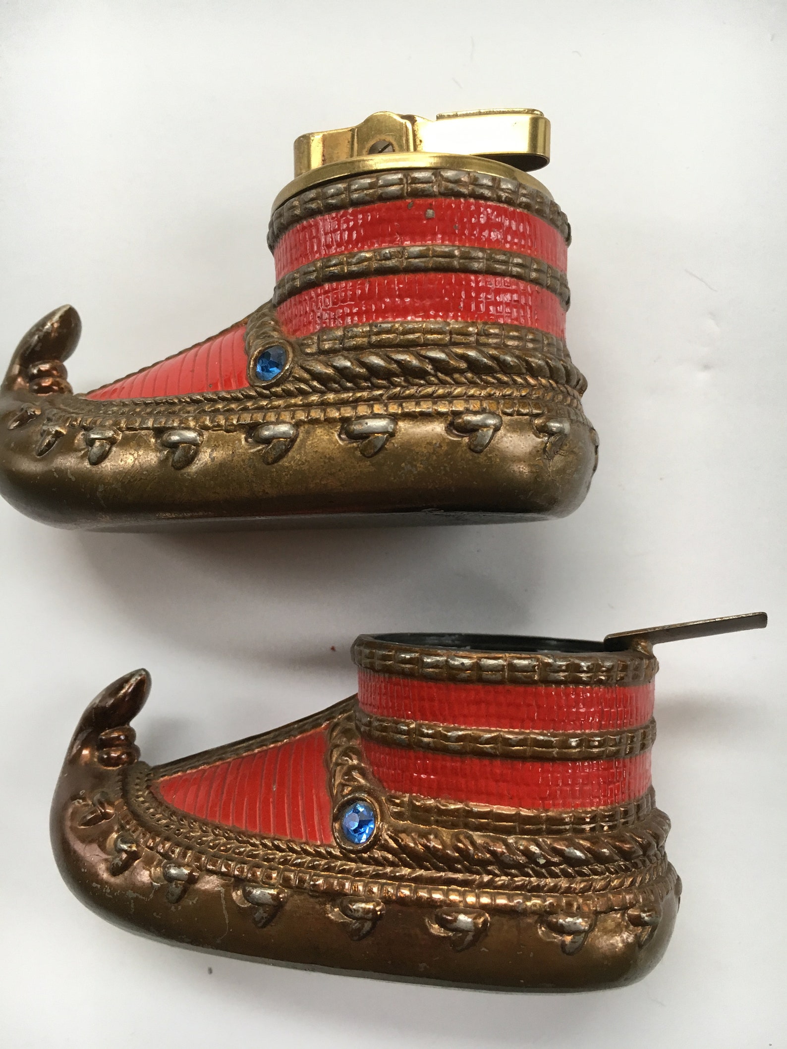 Genie Shoe Ashtray and Lighter - Etsy