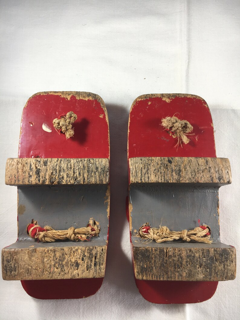 Red Wood Child's Zori Sandals - Etsy