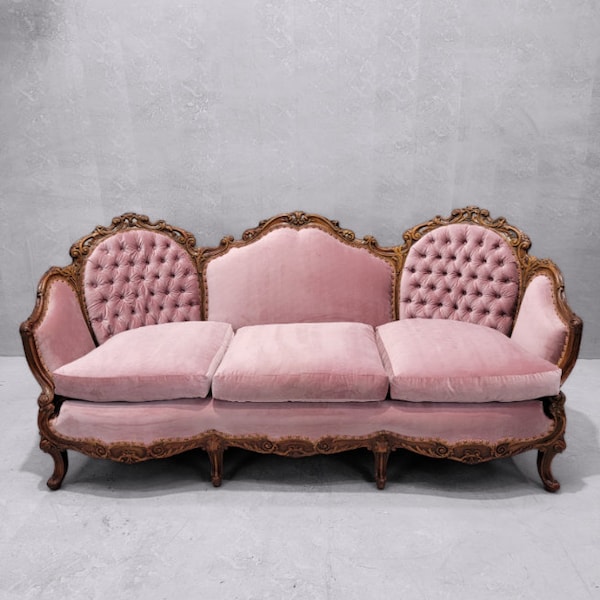 Victorian Couch - Etsy