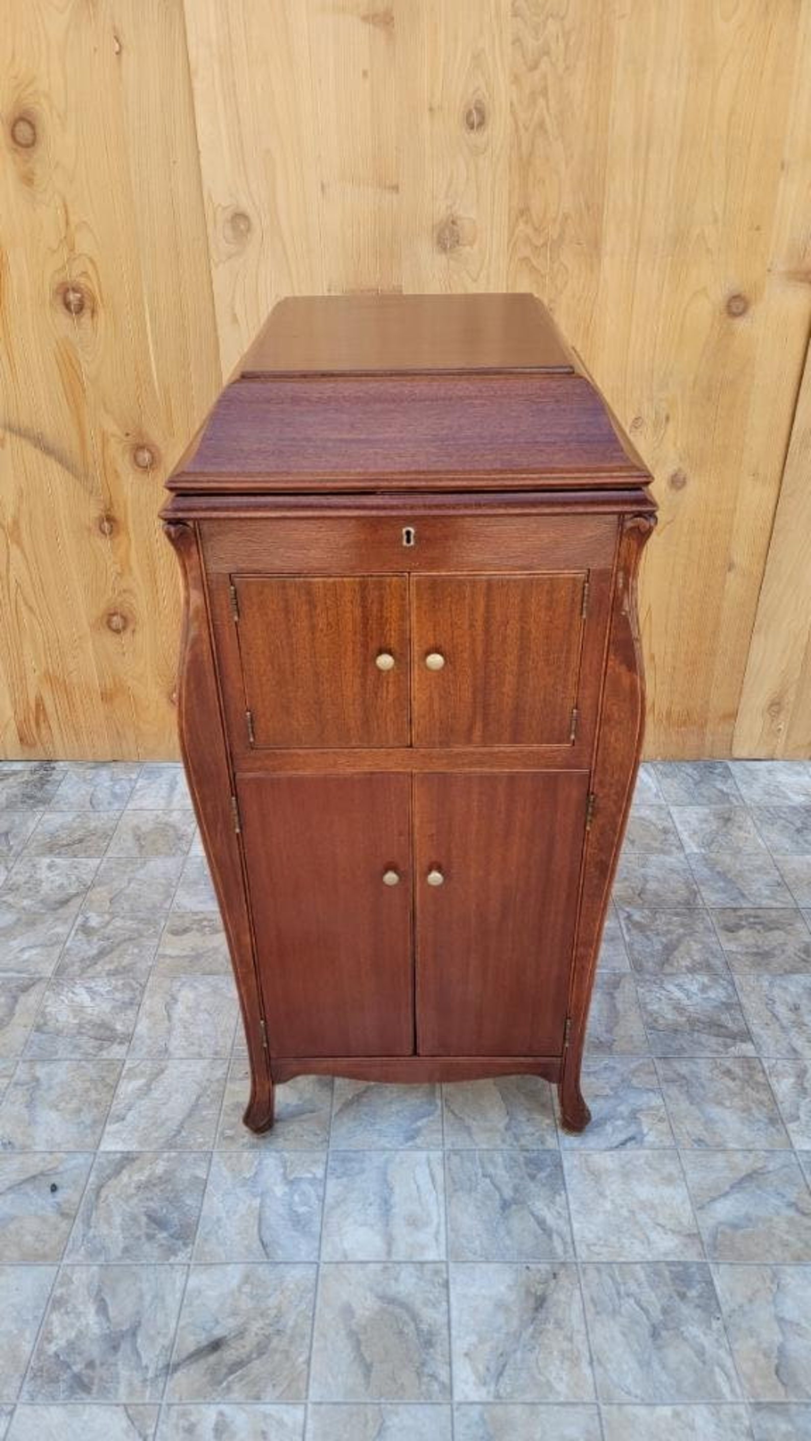 Antique Mahogany Victor VV-XI Upright Victrola Record Player - Etsy