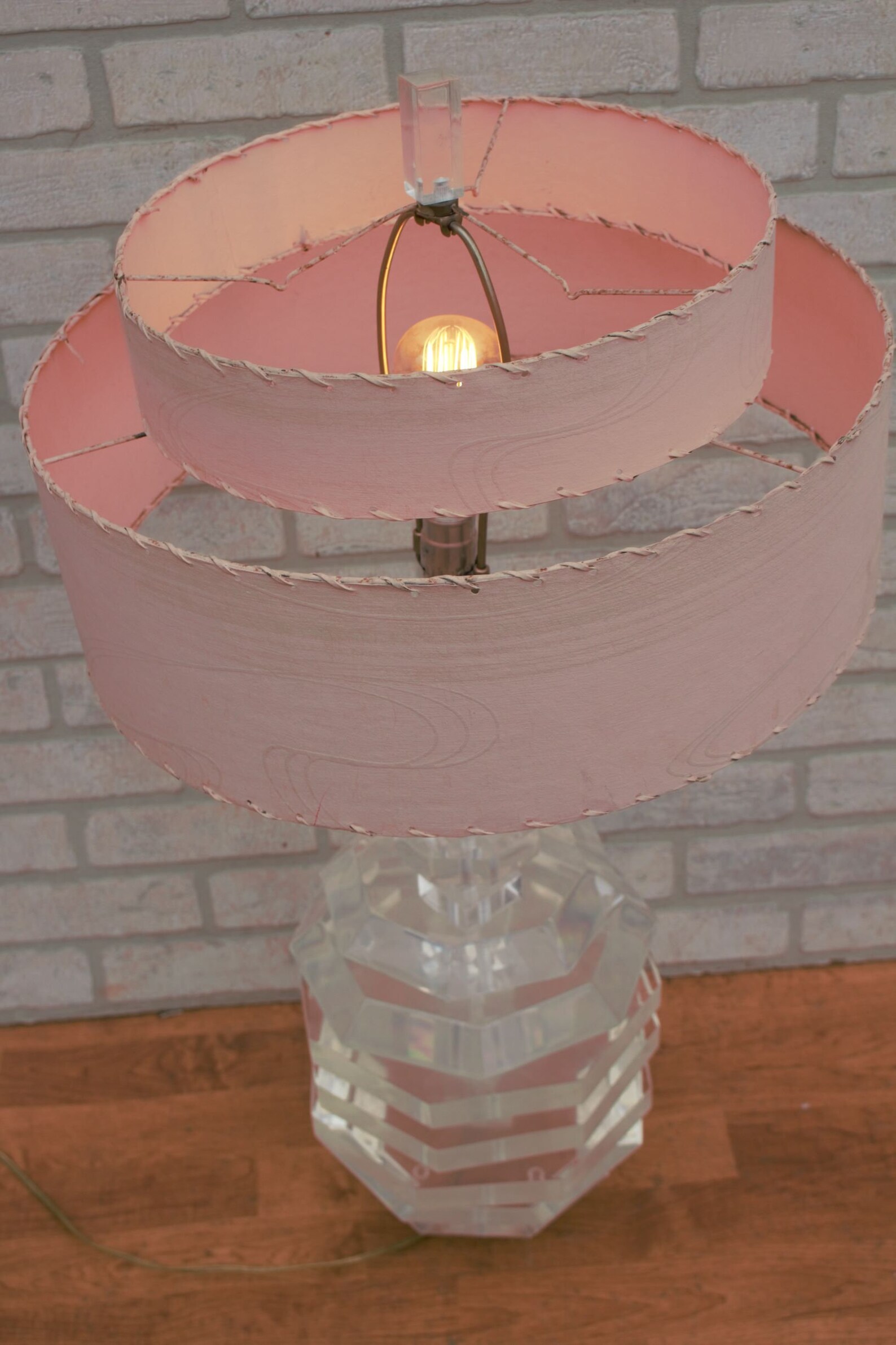 Mid Century Modern Lucite Table Lamp | Etsy