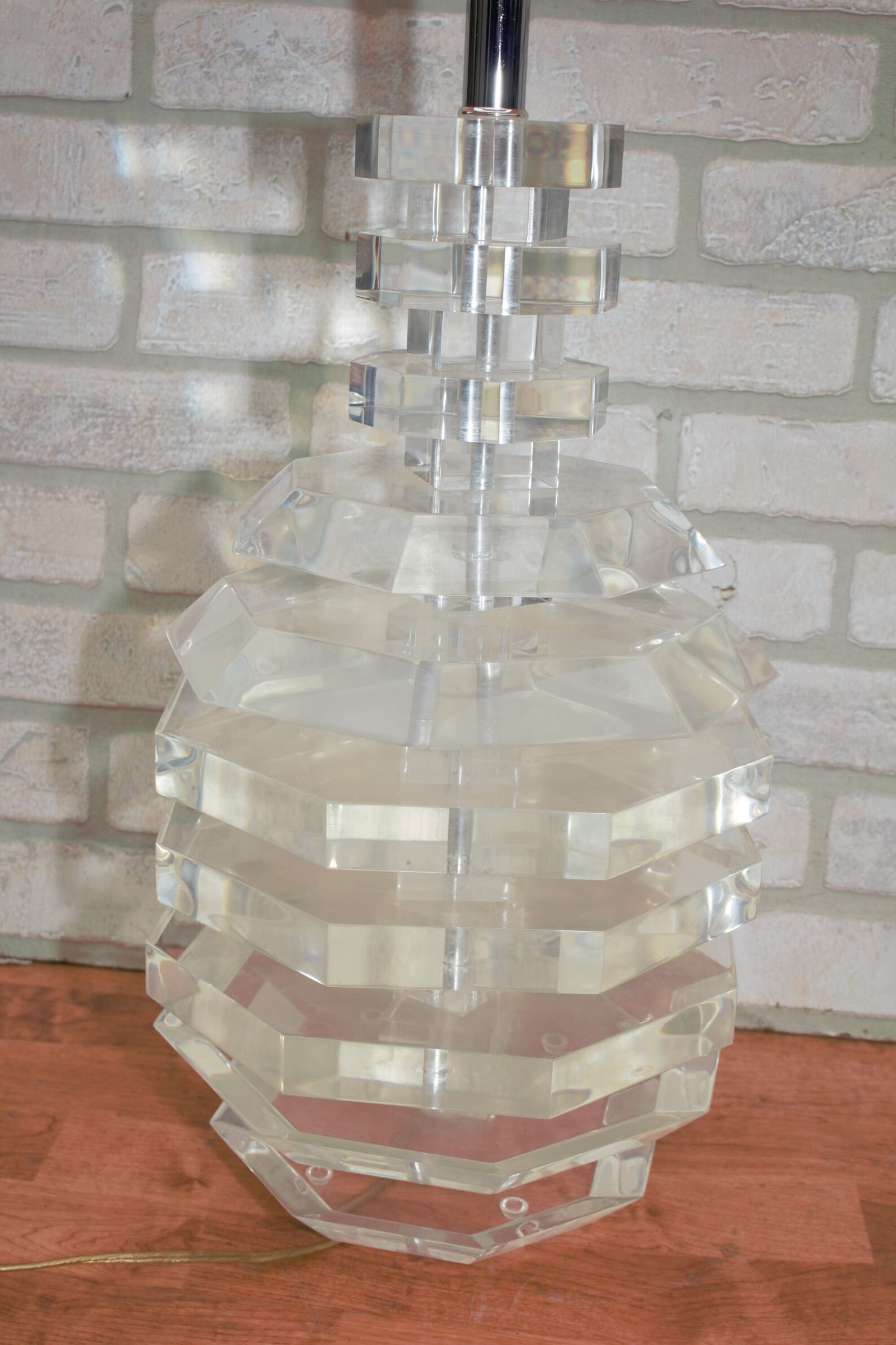 Mid Century Modern Lucite Table Lamp - Etsy