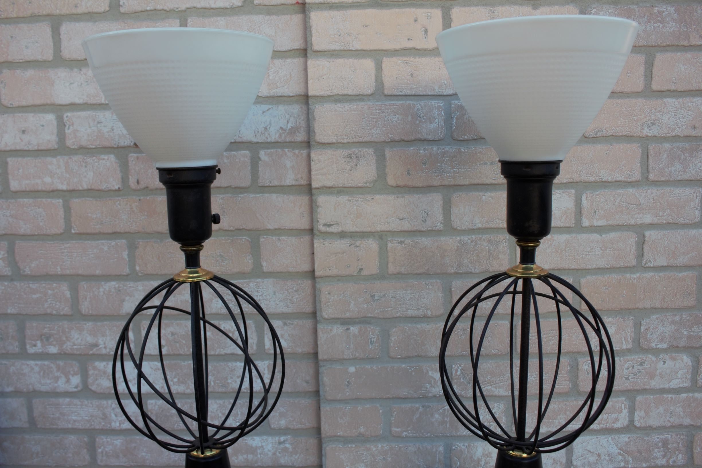 Mid Century Modern Atomic Table Lamps With Porcelain Shades - Etsy