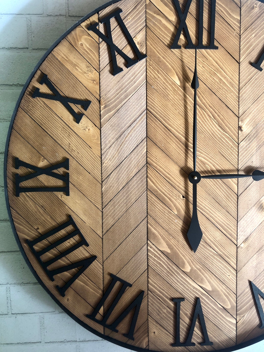 30 Wood Farmhouse Wall Clock, Chevron Herringbone Design Wall Decor ...