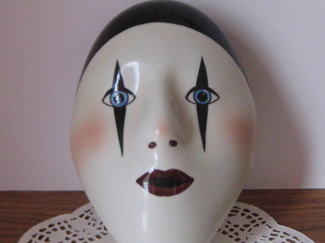 Vintage Ceramic Opera Mask Trinket Box, 7 1/4 X 5 1/4 Inches, Oval ...