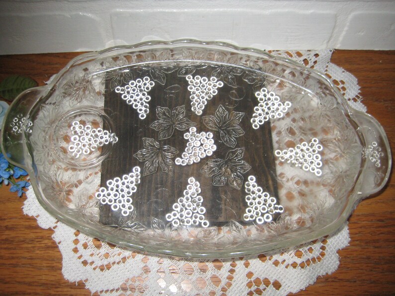 Vintage Clear Glass Oval Shape Grapes & Leaves Snack Plate 11 - Etsy