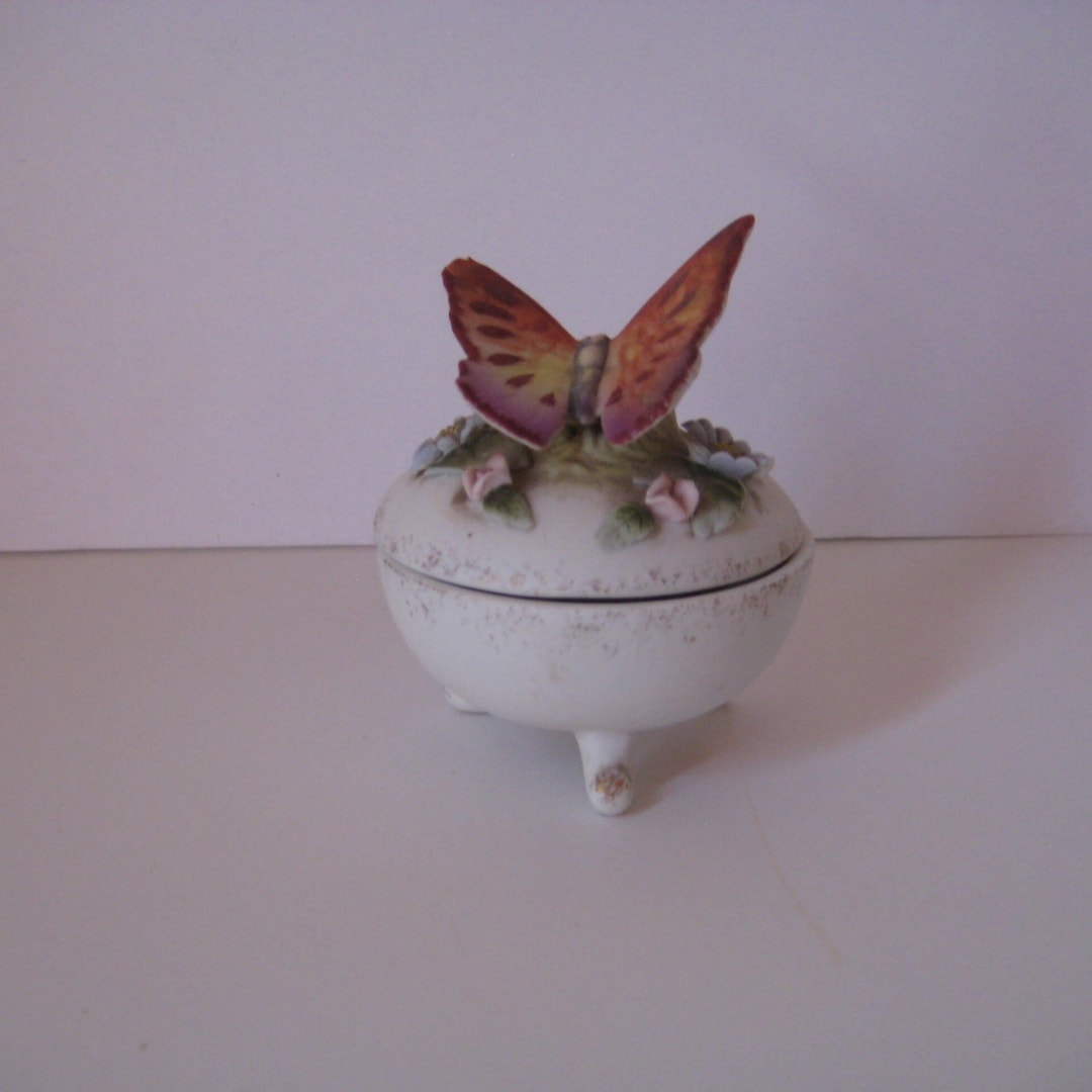 Vintage Lefton Butterfly Trinket Box, 3 Inches Tall, Gold Trim ...