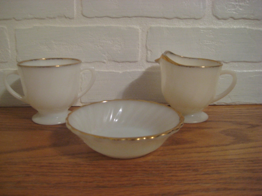Vintage Anchor Hocking Fire King Shell White 3 Piece Set - Etsy