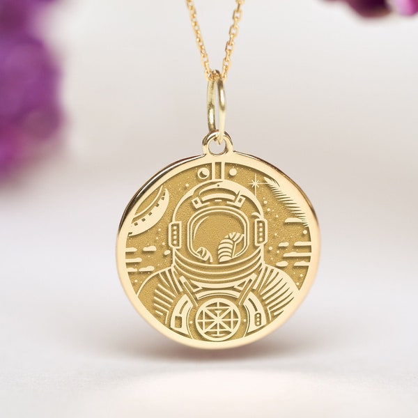 Astronaut Pendant - Etsy