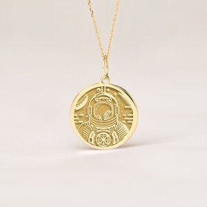 14k Solid Gold Astronaut Necklace • Personalized Space Explorer Pendant ...