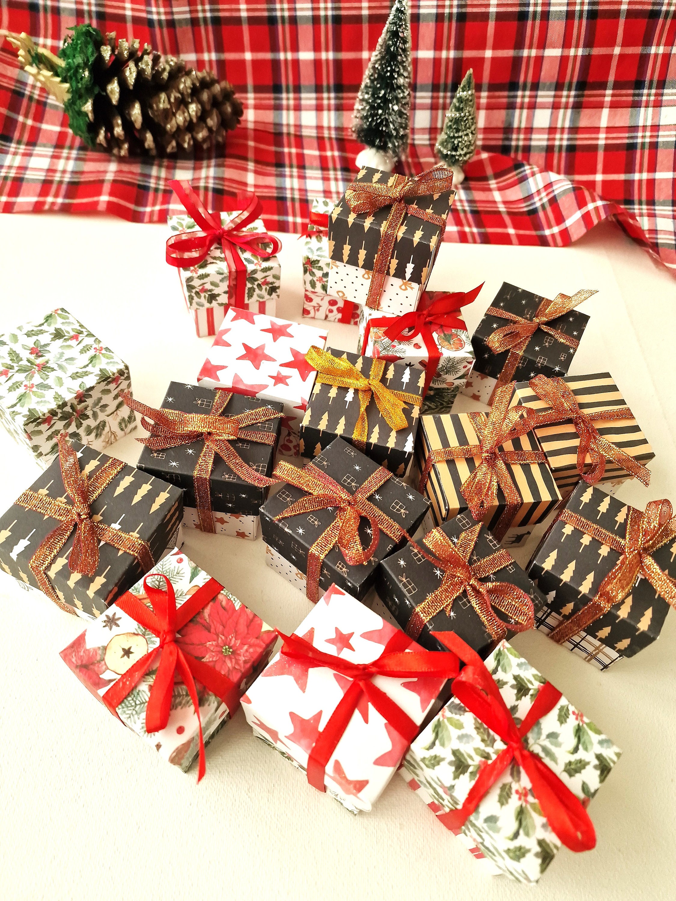Christmas Boxes - Set of NINE Decorated Christmas Boxes, Light ...