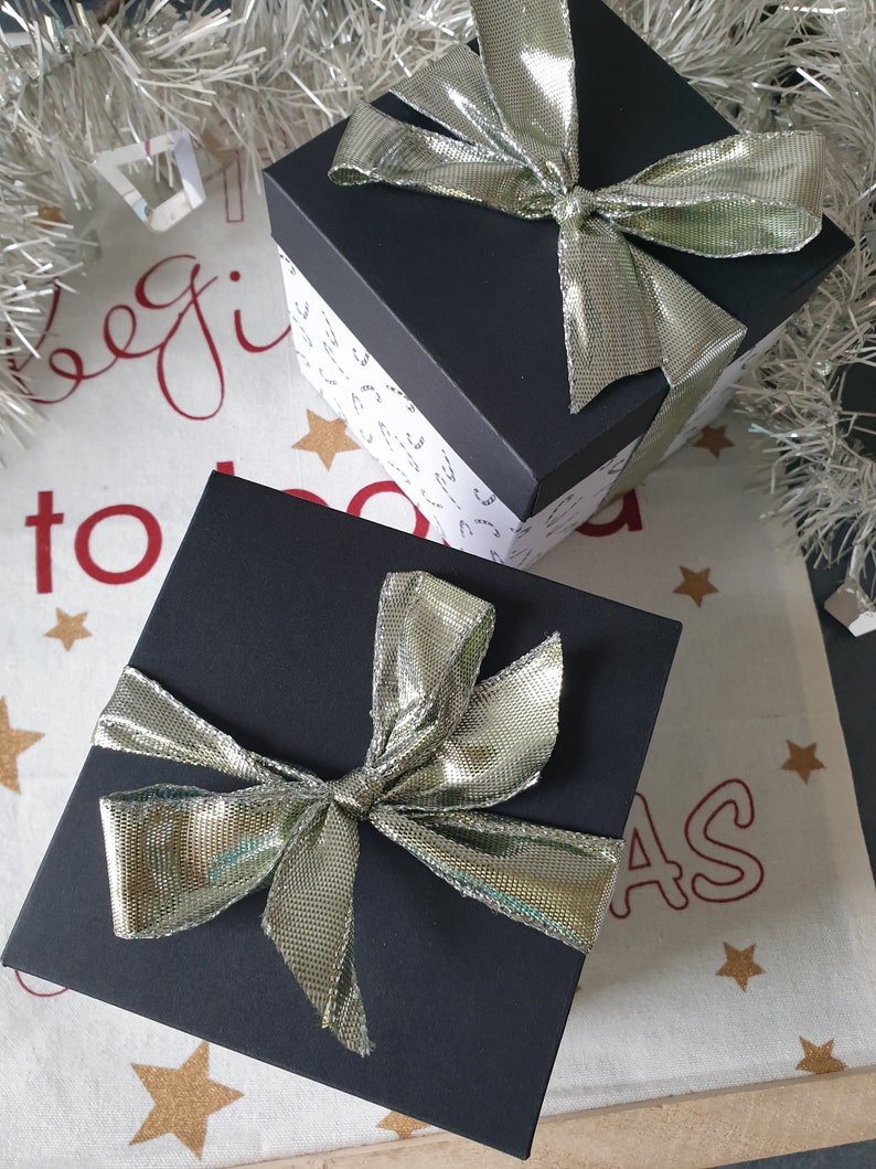 SET of TWO Christmas Gift BOXES 4'/4' 10cm/10cm | Etsy