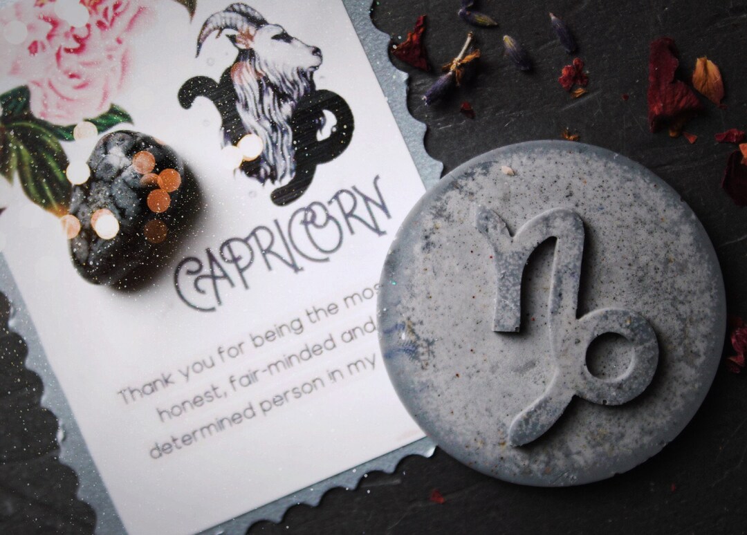 CAPRICORN Gift Set | Horoscope Zodiac | Wax Melt | Crystal | Card ...
