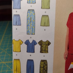 Simplicity 1446 Pattern 6 Made Easy Women's Tops and Pants or Shorts ...