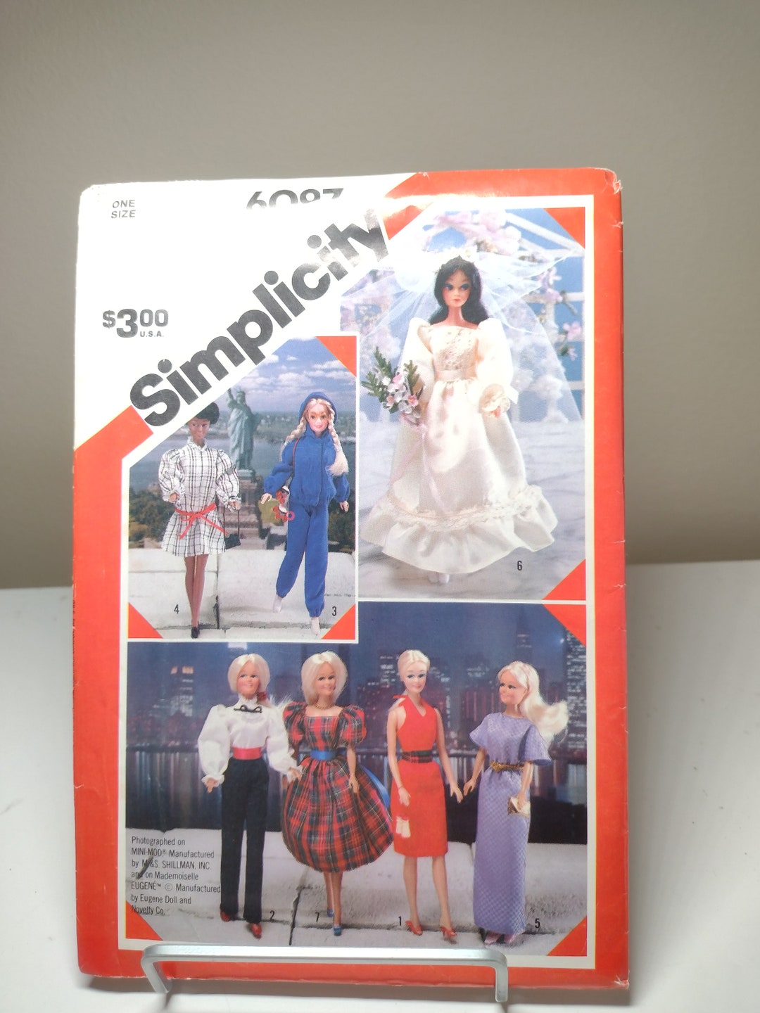 Wardrobe for 11.5" Dolls I.e. Barbie, Brooke Shields, Mini-mod and ...