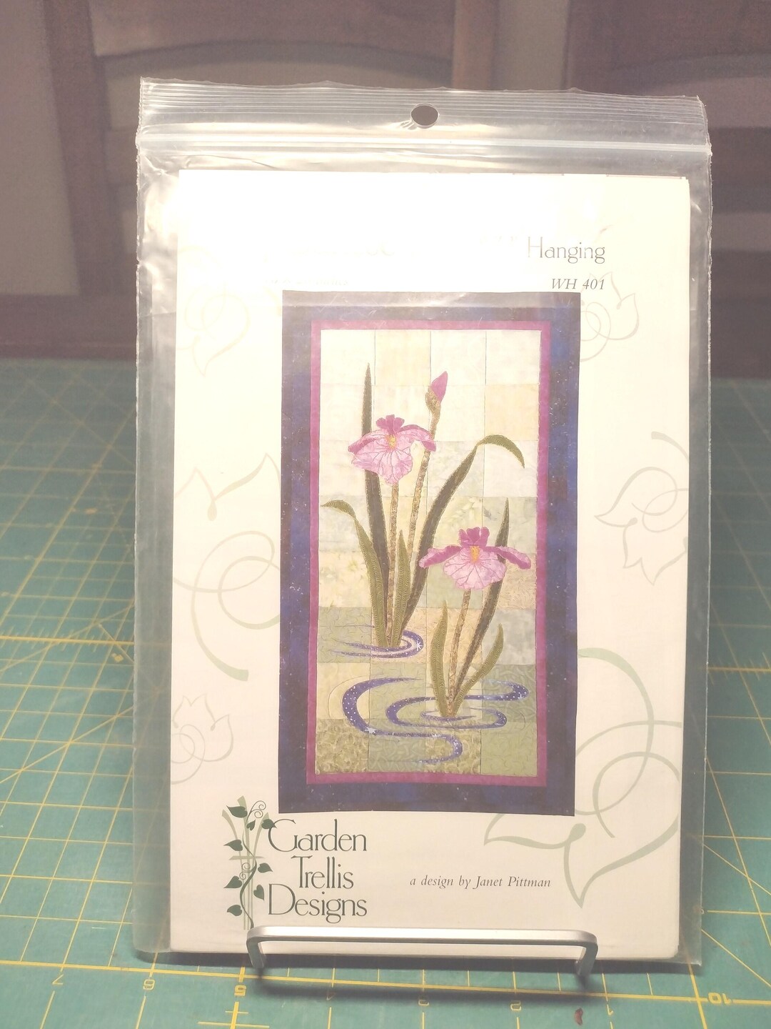 Garden Trellis Designs Pattern WH401 Wallhanging Japanese Iris Vintage ...