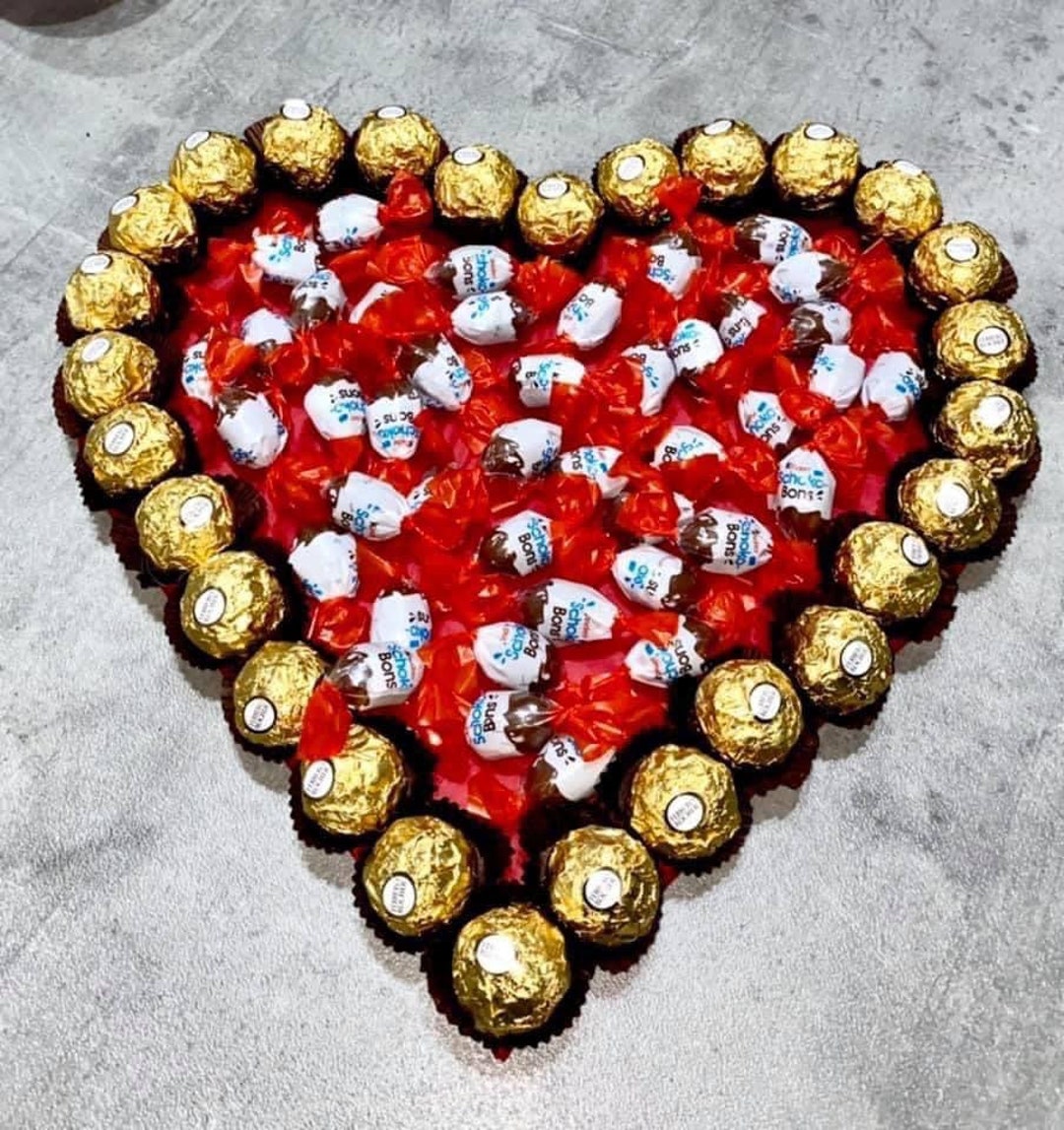Large Ferrero Rocher Kinder Mini Bueno Chocolate Heart Platter Bouquet ...