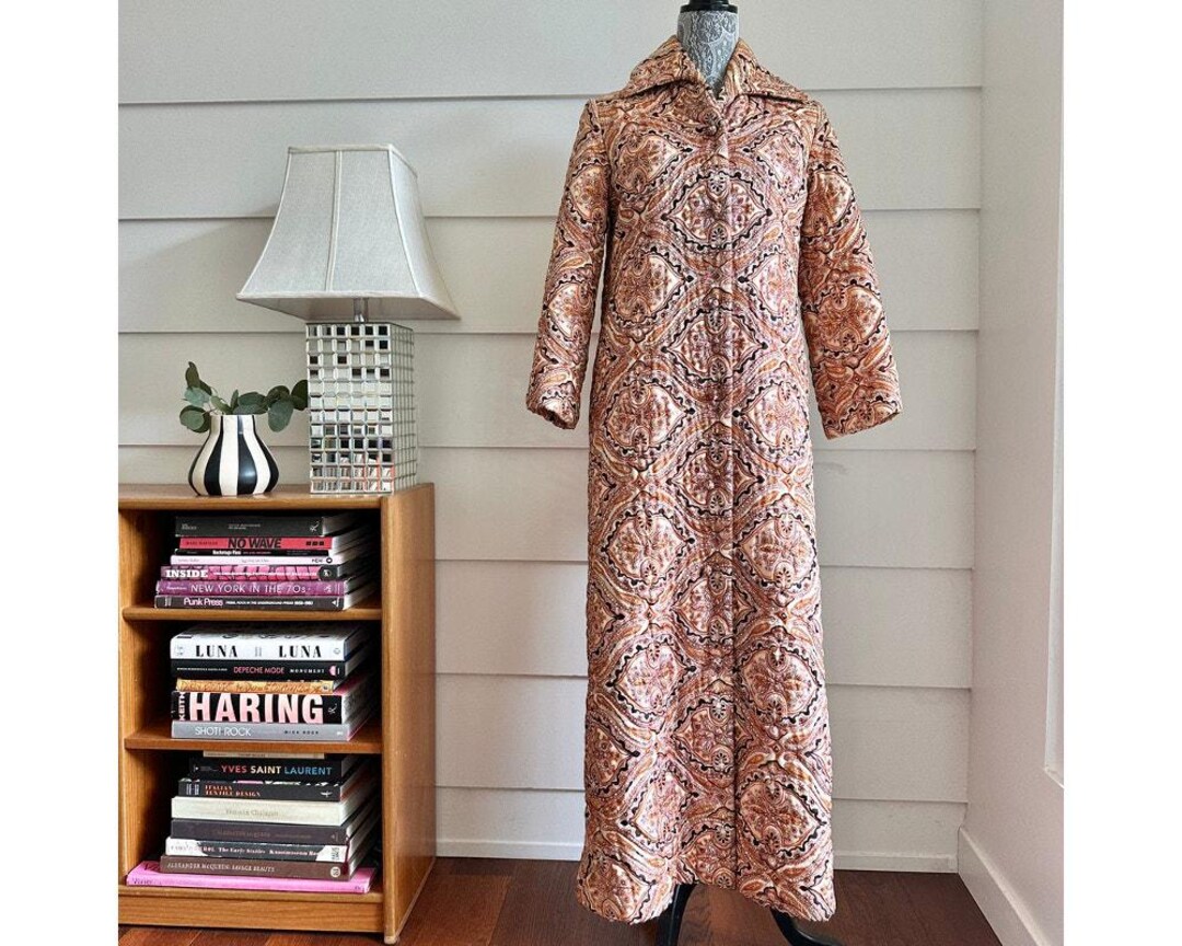 70s Quilted House Coat 70s Robe Vintage House Coat Dynasty Robe 70s ...