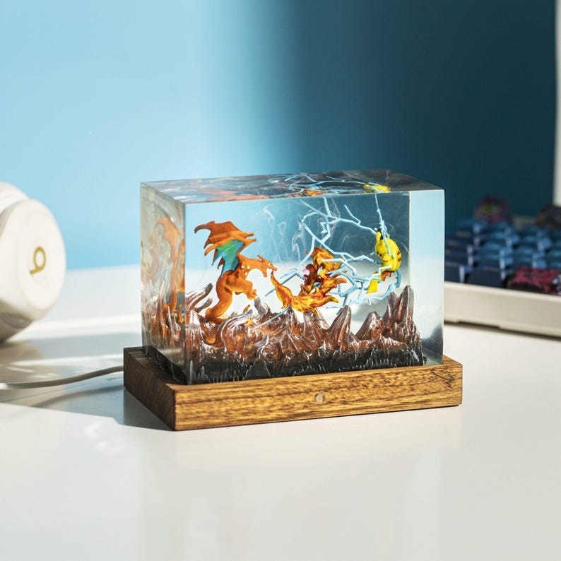 Iconic Anime War Resin Lamp, Epic Battle Scene Art Night Light, Unique ...