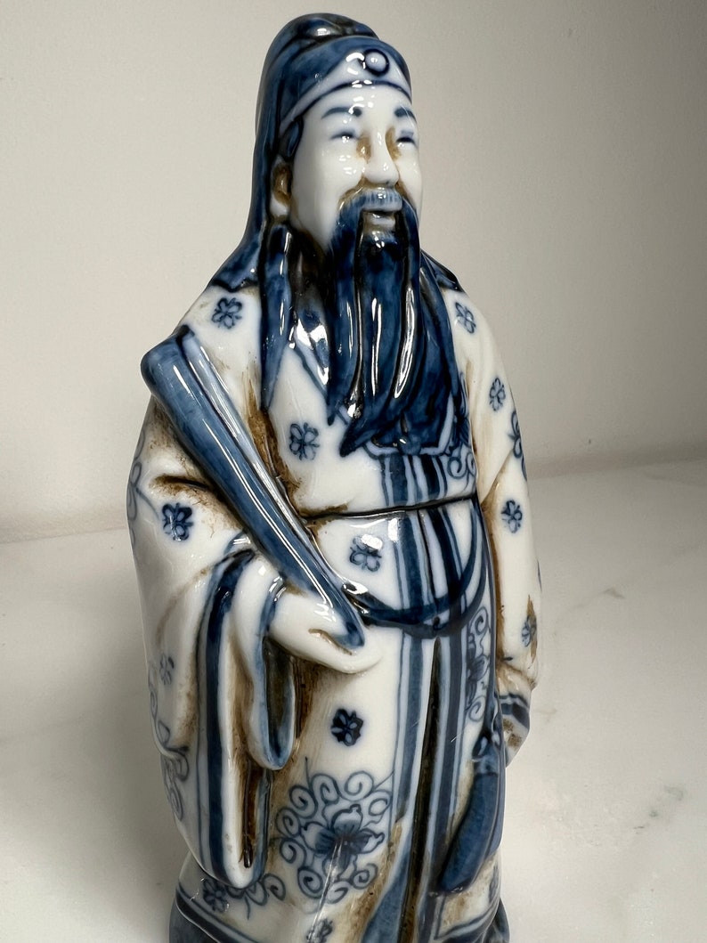 Vintage Chinese Wise Man With Scroll Blue/ White Porcelain - Etsy