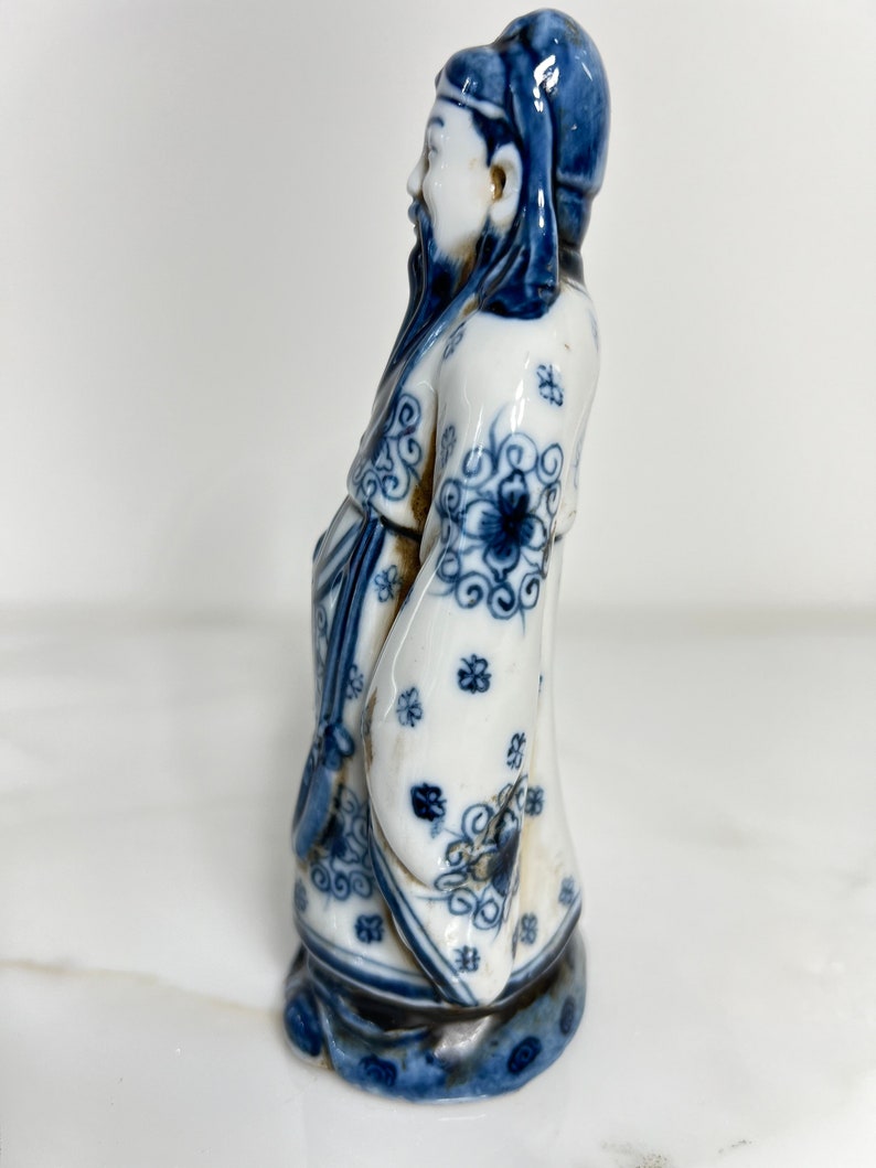 Vintage Chinese Wise Man With Scroll Blue/ White Porcelain - Etsy