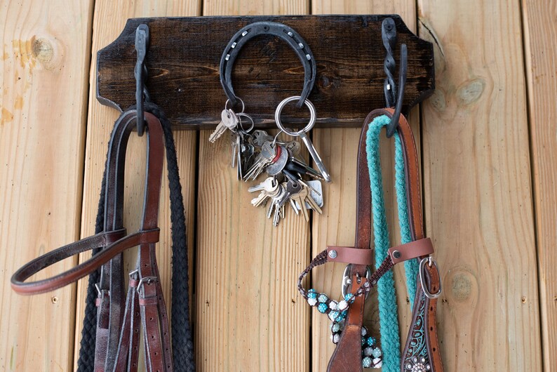 Hand Forged Twisted Horseshoe Hat Rack With Key Holder | Coat Rack ...