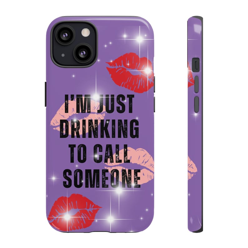 Funda para teléfono Sabrina Carpenter Lyric con estampado de beso lila ...