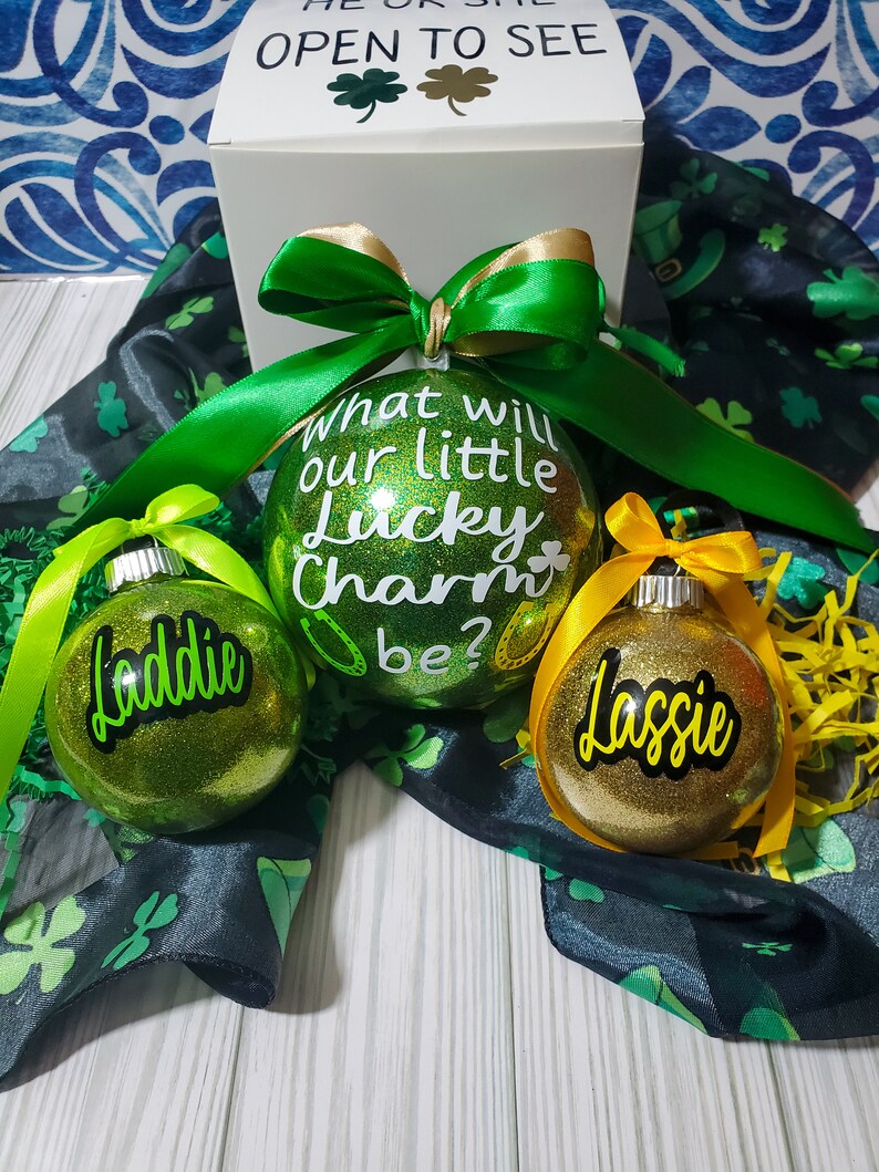 St Patrick's Day Gender Reveal Pop Apart Ornament With Lassie/laddie ...
