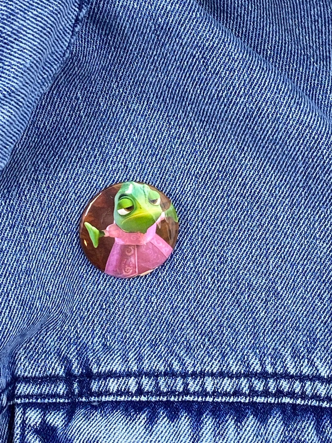 Pascal Button, Tangled Lanterns, Princess Rapunzel Tangled Button ...