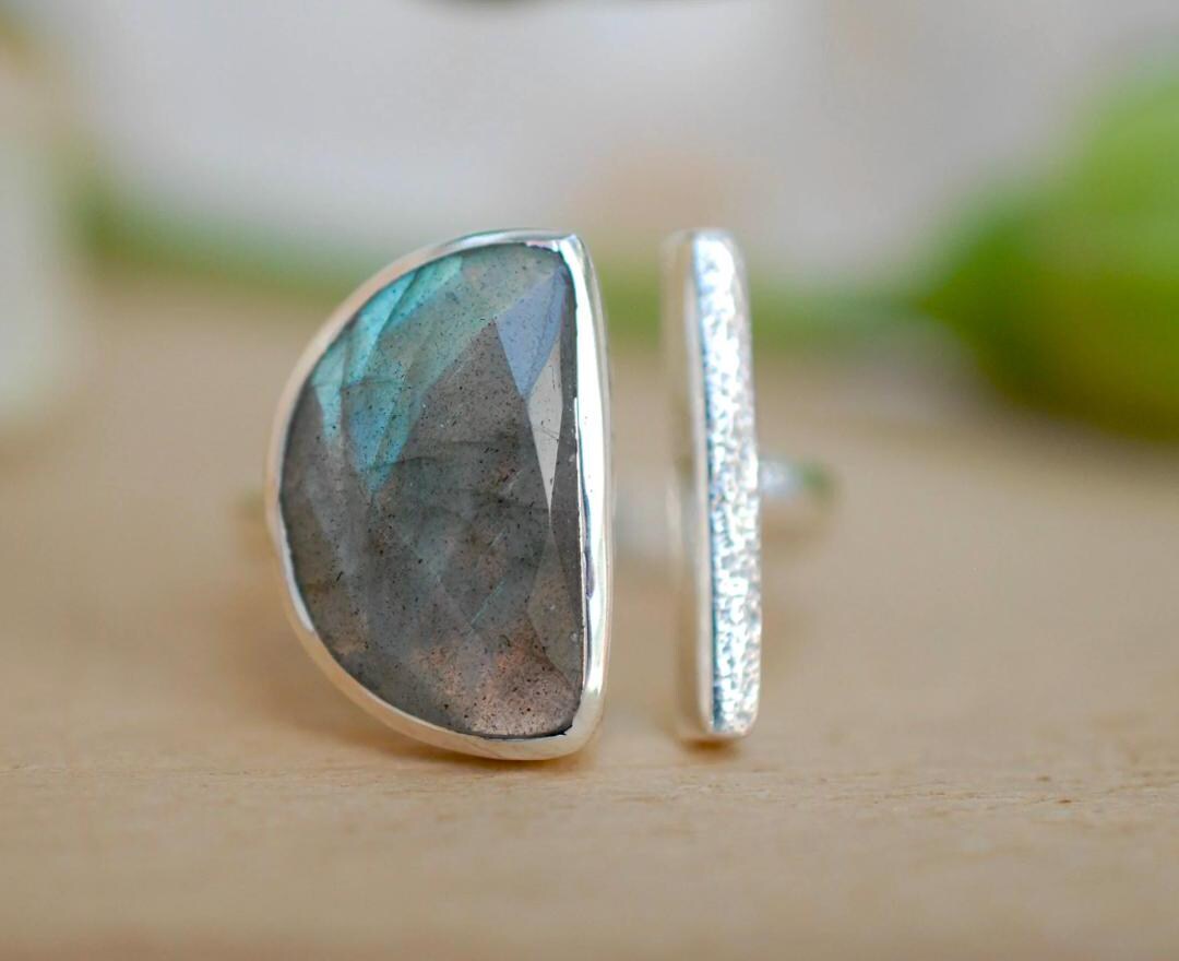 Labradorite D Shape Ring, Faceted Cut Ring, 925 Sterling Silver Designer Ring, D Ring, Half Moon ...