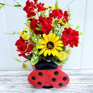 Whimsical Summer Arrangement, Ladybug Décor With Sunflower, Hanging ...