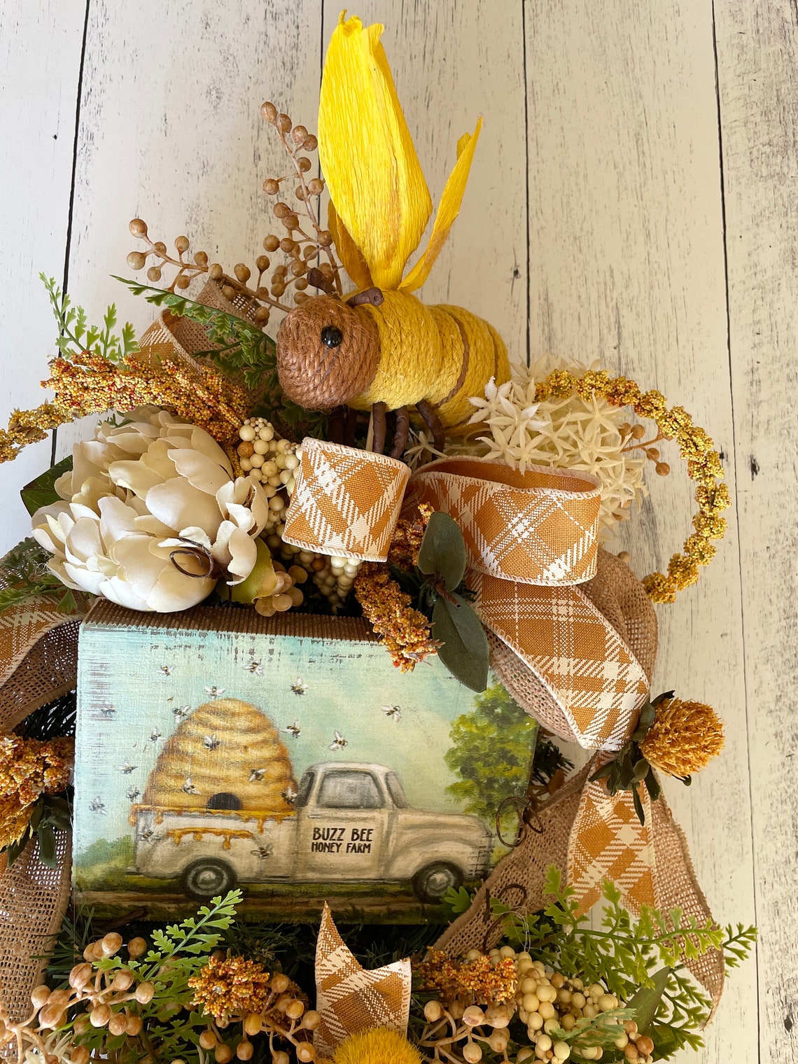 Bee Floral Wall Decor. Farmhouse Wall Flowers, Bee Decoration Decore ...