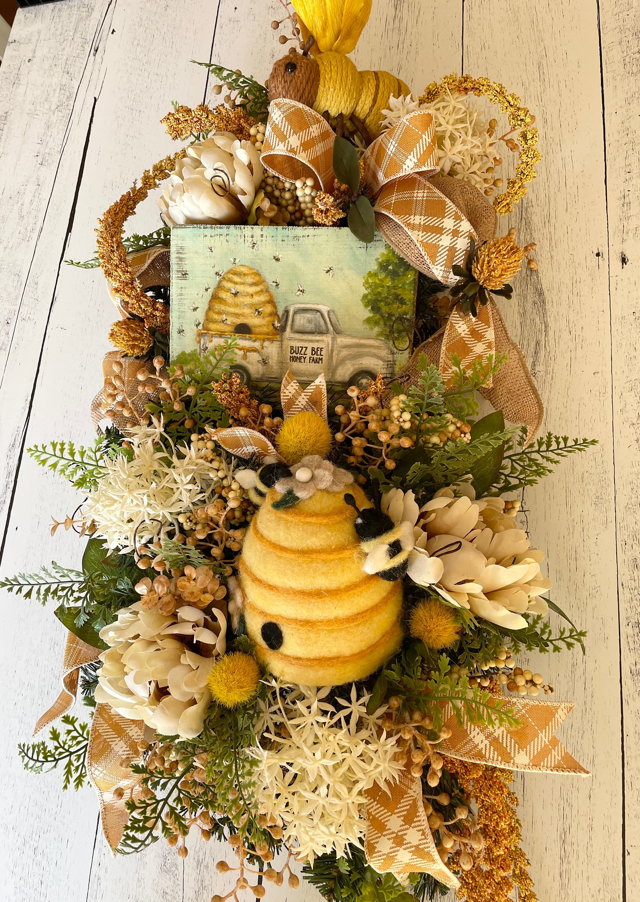 Bee Floral Wall Decor. Farmhouse Wall Flowers, Bee Decoration Decore ...